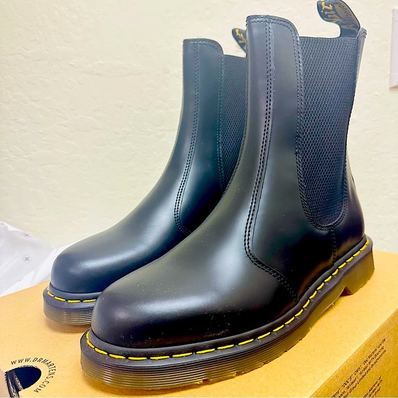 Dr. Martens | Shoes | Dr Martens 2976 Hi Smooth Leather Chelsea Boots ...